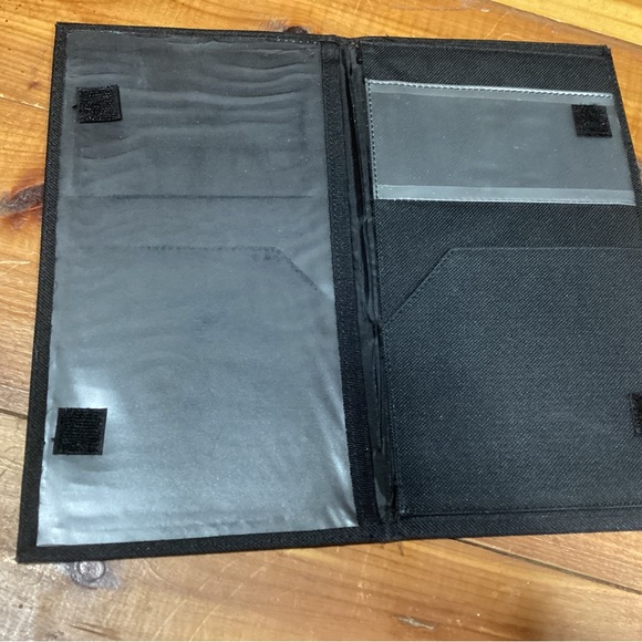 Globus | Other | New Black Globus Travel Documents Folder Velcro ...